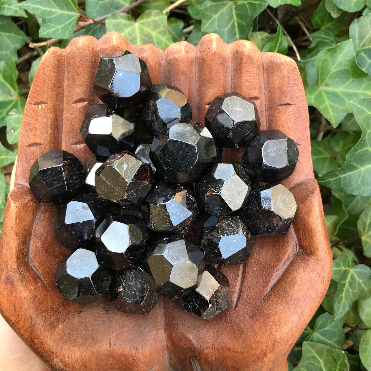 Natural GARNET Dodecahedron // Gently Polished, Self Standing // Deepl ...